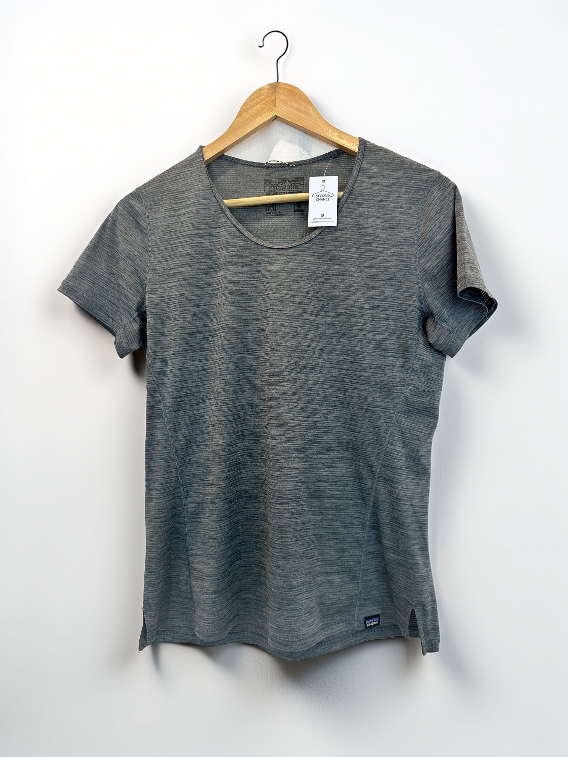 REMERA GRIS PATAGONIA (M) – Second Chance