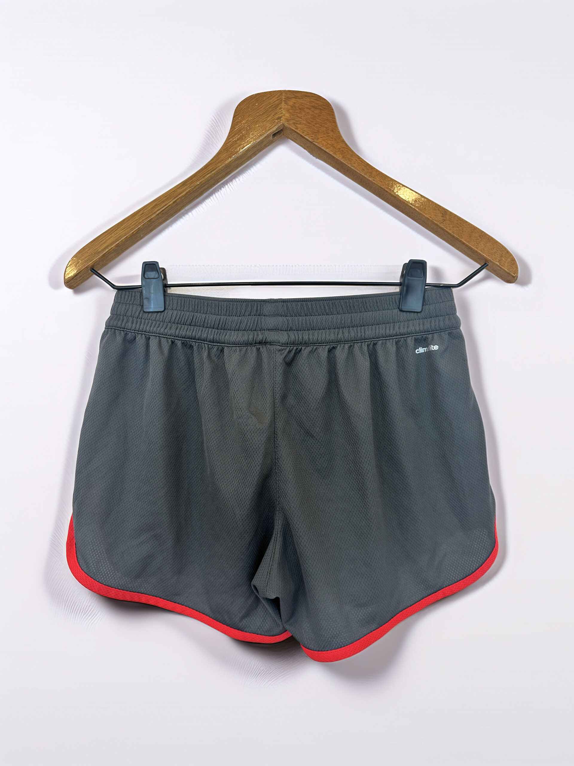 SHORT GRIS ADIDAS (S) – Second Chance